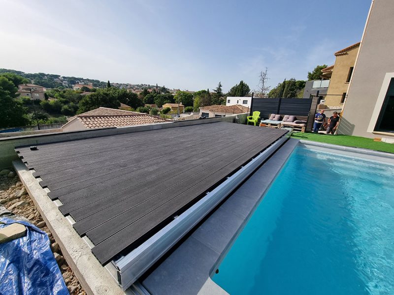 Terrasse mobile 7x3 m en bois composite à Marseille - Alkira.fr